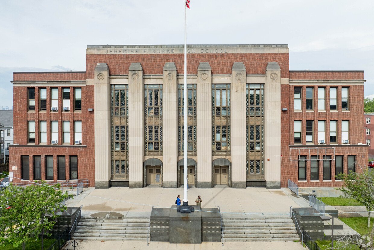 Jeremiah E. Burke High School - Boston Women's Heritage Trail